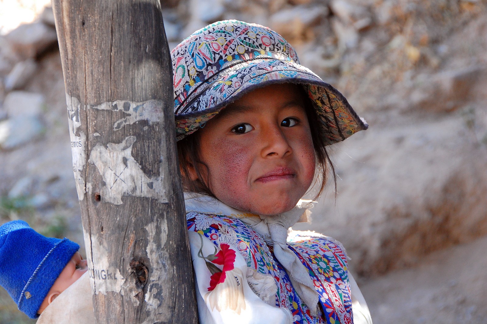 Colors and faces of Peru – Karagis Adventures